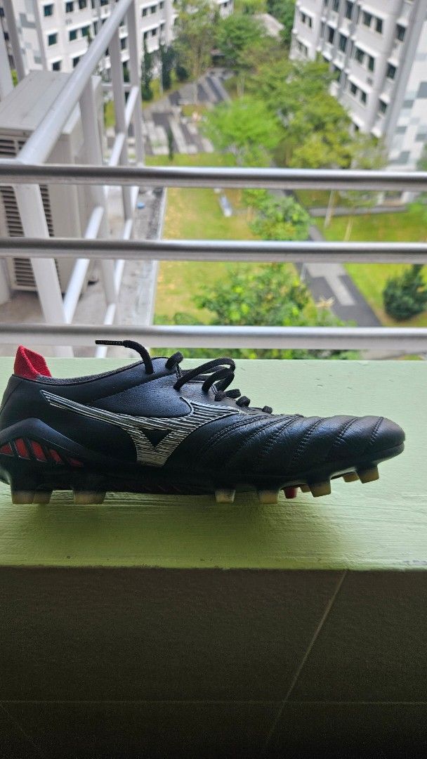 Mizuno Morelia Neo II, Men's Fashion, Footwear, Boots on Carousell