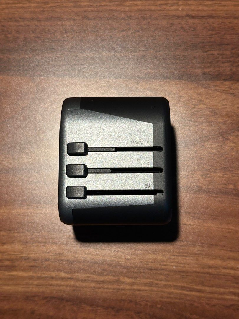 Philips Universal Travel Adapter SPS1001A/93, TV & Home Appliances ...