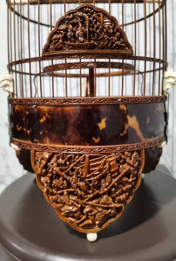 Real white w tts, Pet Supplies, Homes & Other Pet Accessories on Carousell