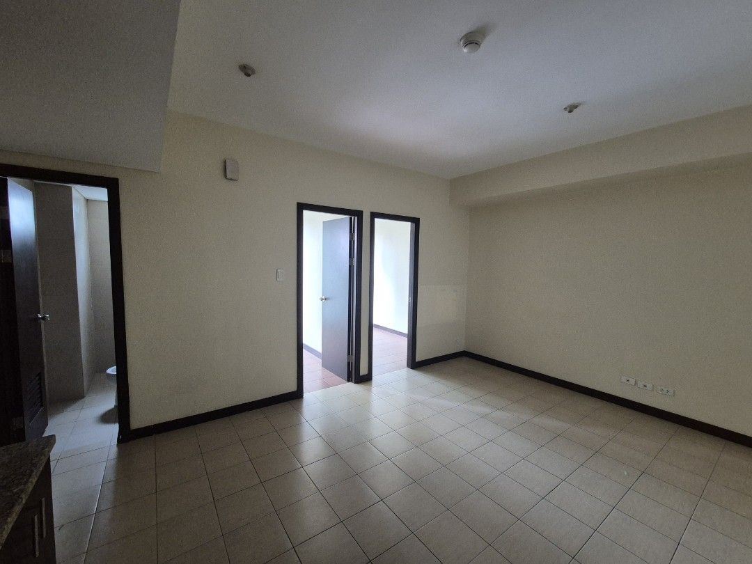 Rent to Own Condo San Lorenzo Place Makati 1 2 3 Bedroom Nr Edsa MRT ...