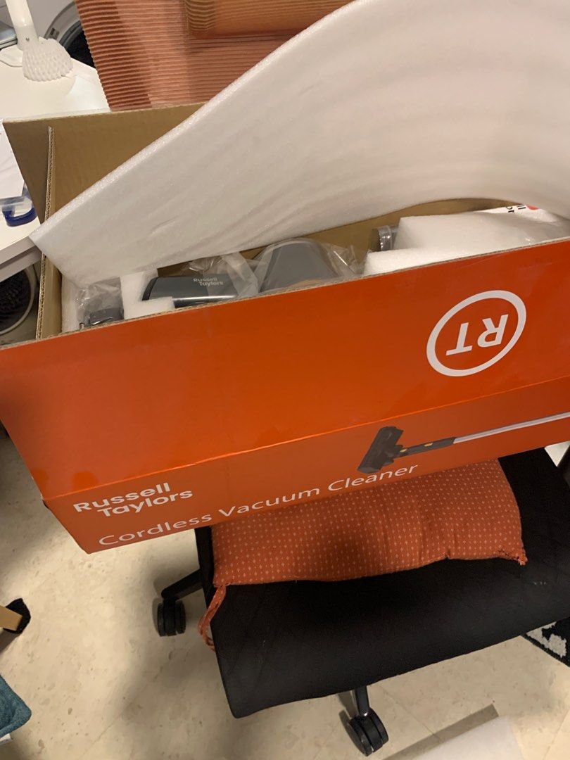 Russell Taylors Cordless Vacuum Cleaner (for Parts), TV & Home ...