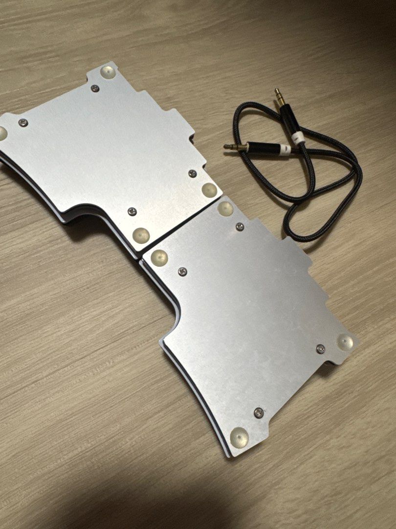 Split keyboard, Computers & Tech, Parts & Accessories, Computer ...