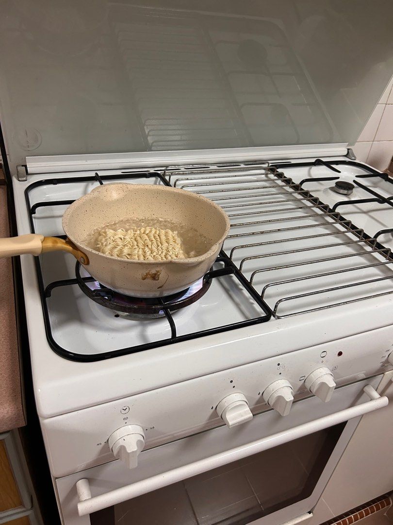 Standing Turbo Incanto Gas Stove Cooker with Oven, TV & Home Appliances ...