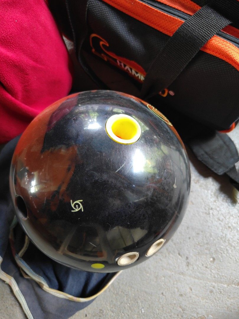 Storm Rocket Bowling Ball - 15 lbs, Sports Equipment, Sports & Games ...