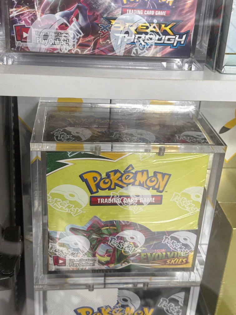 Super Mint - Sword & Shield (SWSH 07) - Evolving Skies Booster Box ...