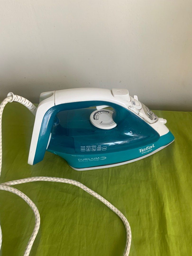 Tefal Easygliss Iron, TV & Home Appliances, Irons & Steamers on Carousell