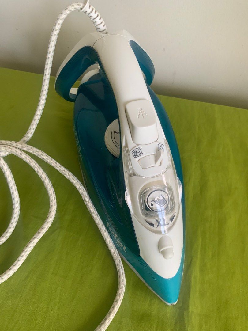 Tefal Easygliss Iron, TV & Home Appliances, Irons & Steamers on Carousell