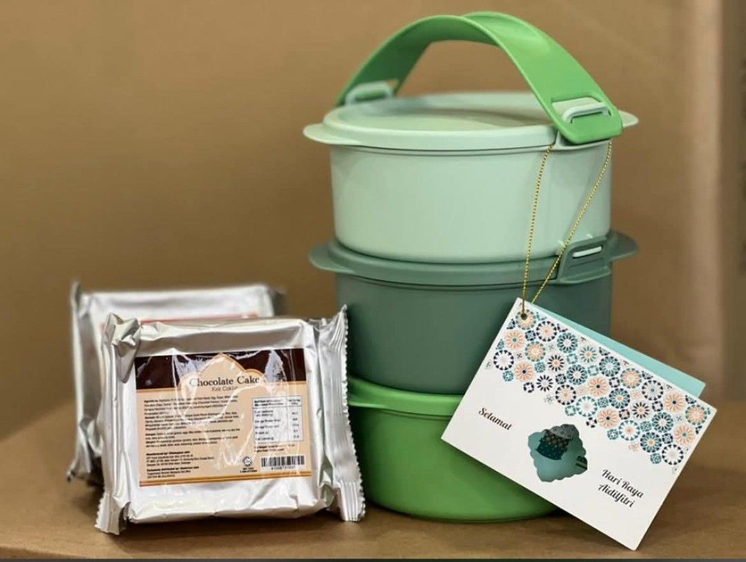 TUPPERWARE RAYA CAKE GIFT SET 2026, Furniture & Home Living ...