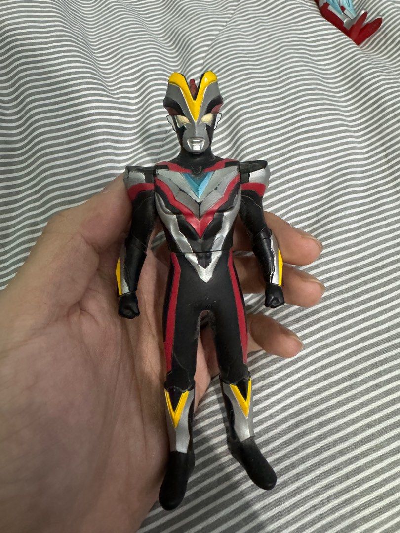 USED BANDAI ULTRAMAN VICTORY SPARK DOLL SOFT FIGURE, Hobbies & Toys ...