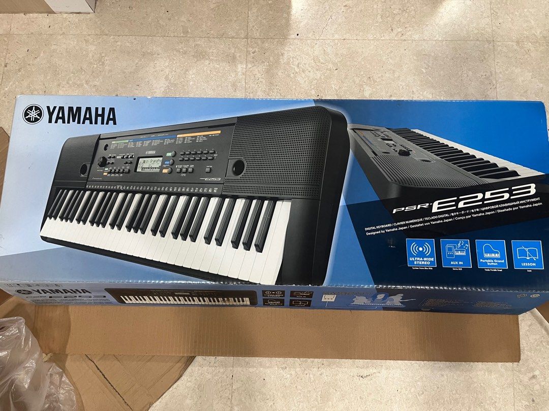 Yamaha PSR-E253 Digital Keyboard / piano with Stand, Hobbies & Toys ...