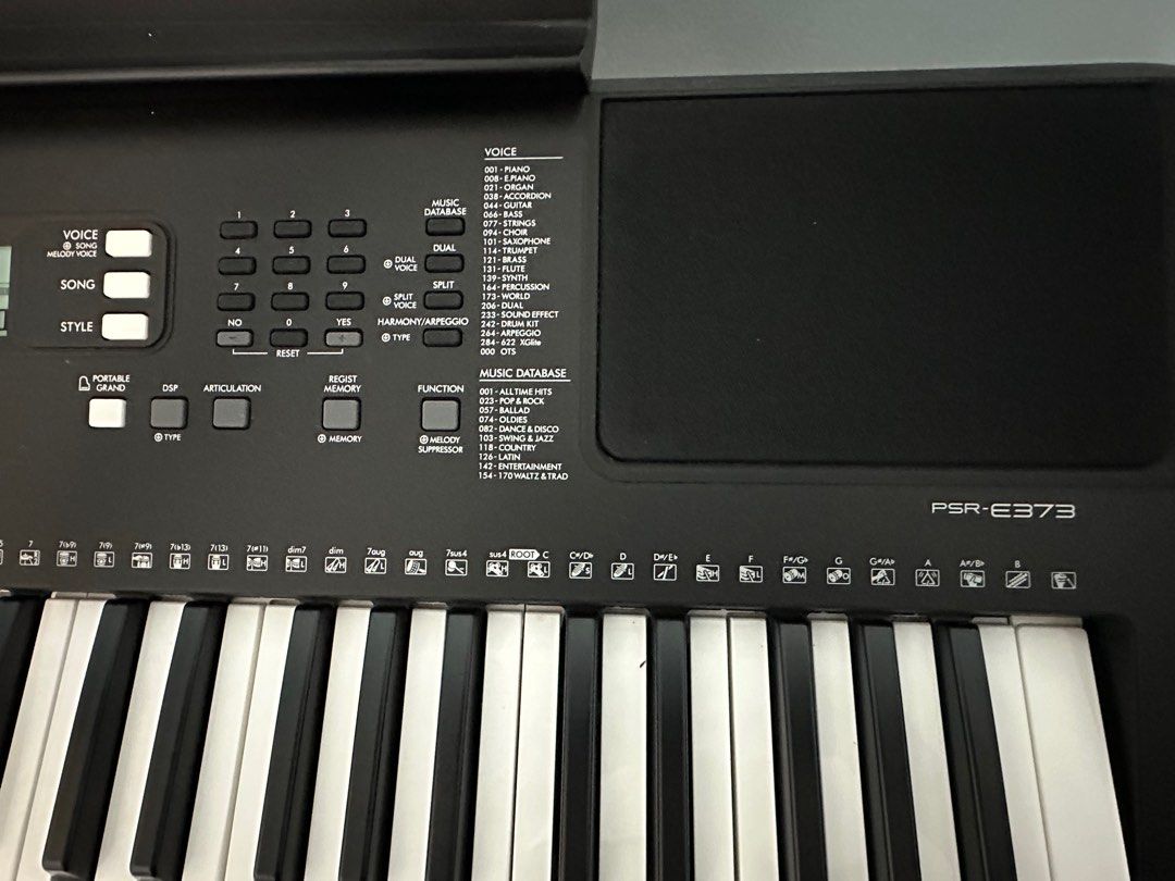 Yamaha PSR-E373 Digital Keyboard, Hobbies & Toys, Musical Instruments ...