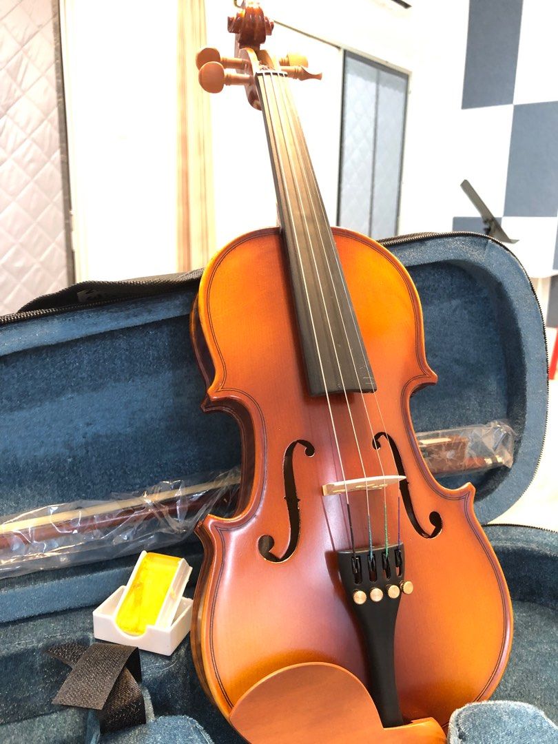 1/4 Size Violin New Outfit, Hobbies & Toys, Musical Instruments on ...