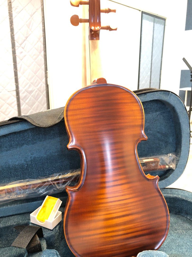 1/4 Size Violin New Outfit, Hobbies & Toys, Musical Instruments on ...