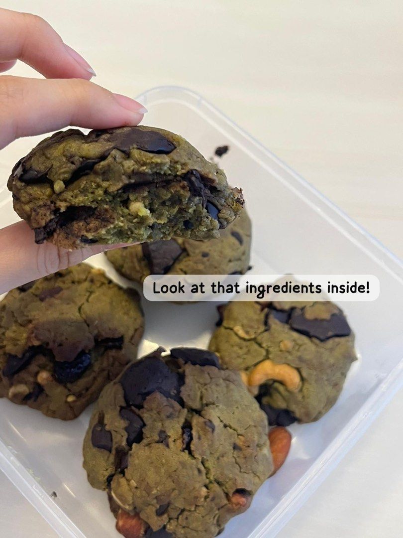 Addictive matcha dark choc cookies🤤, Food & Drinks, Homemade Bakes on ...