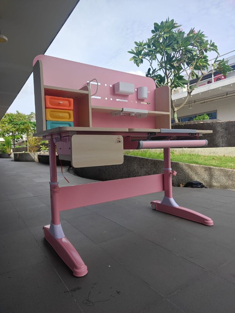 ALBATROSS 1.2M Height Adjustable Ergonomics Kids Study Desk, Furniture ...