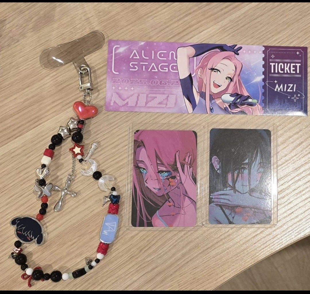 Alien stage ivan+mizisua set, Hobbies & Toys, Toys & Games on Carousell