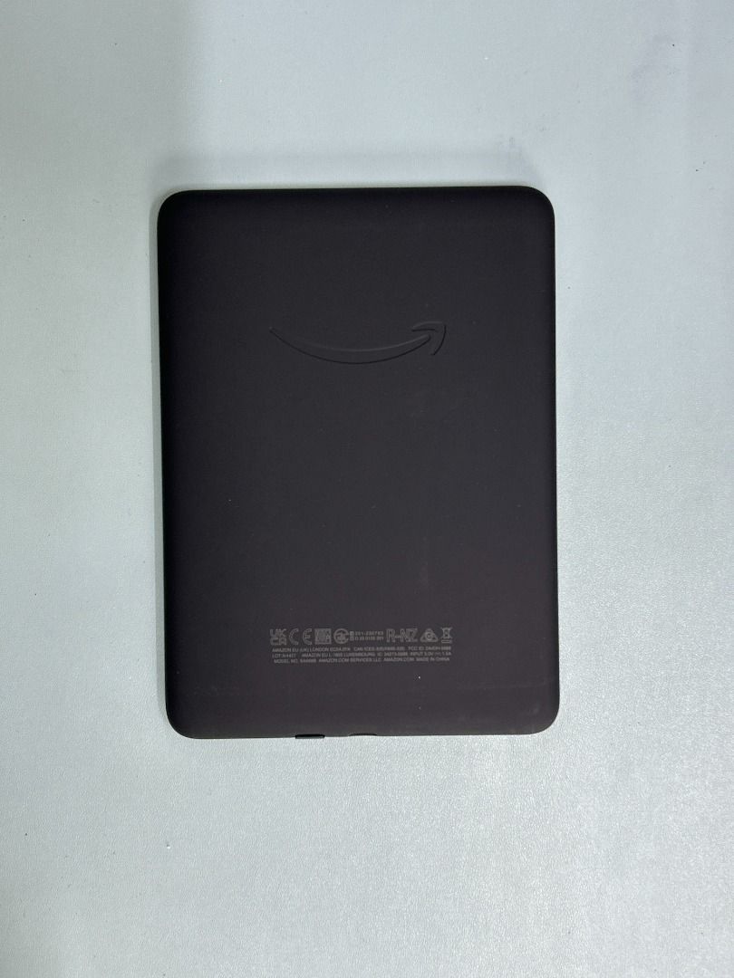 Amazon Kindle Paperwhite 16GB 12th Gen – Black (NO ADS), Mobile Phones & Gadgets, E-Readers on ...