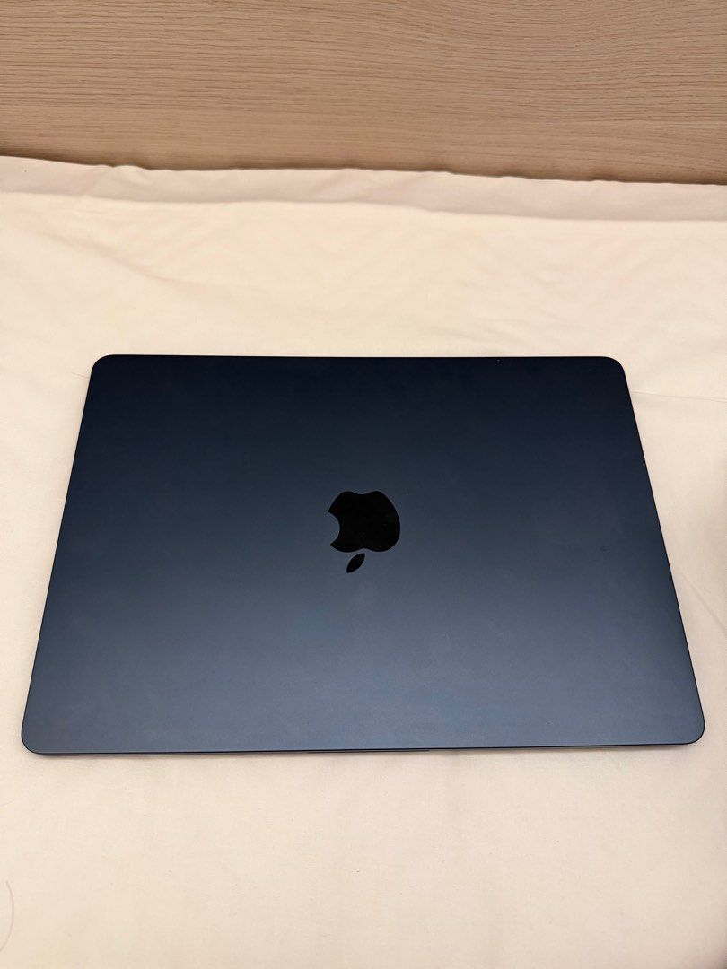 Apple MacBook Air 13 inch M2 - Midnight Blue 256GB 8GB Ram - Excellent ...