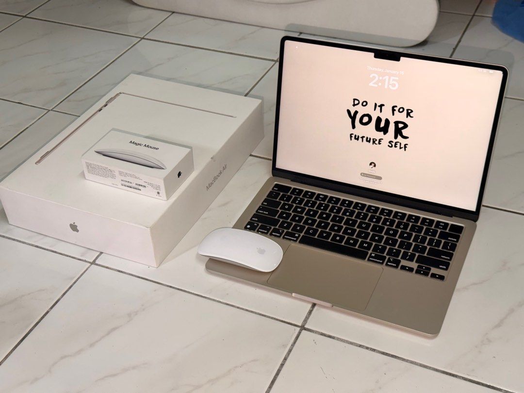Apple Macbook Air with Magic Mouse, Computers & Tech, Laptops ...