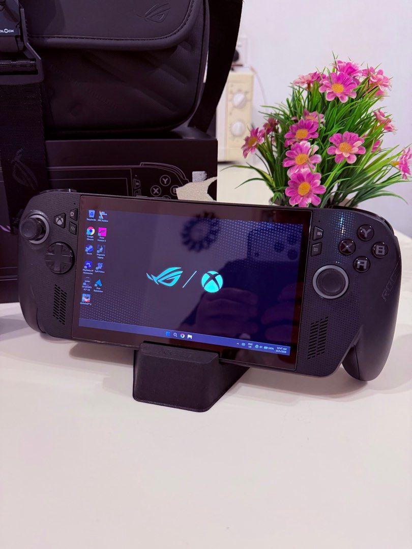 ASUS ROG Xbox Ally X, Video Gaming, Video Game Consoles, Others on ...