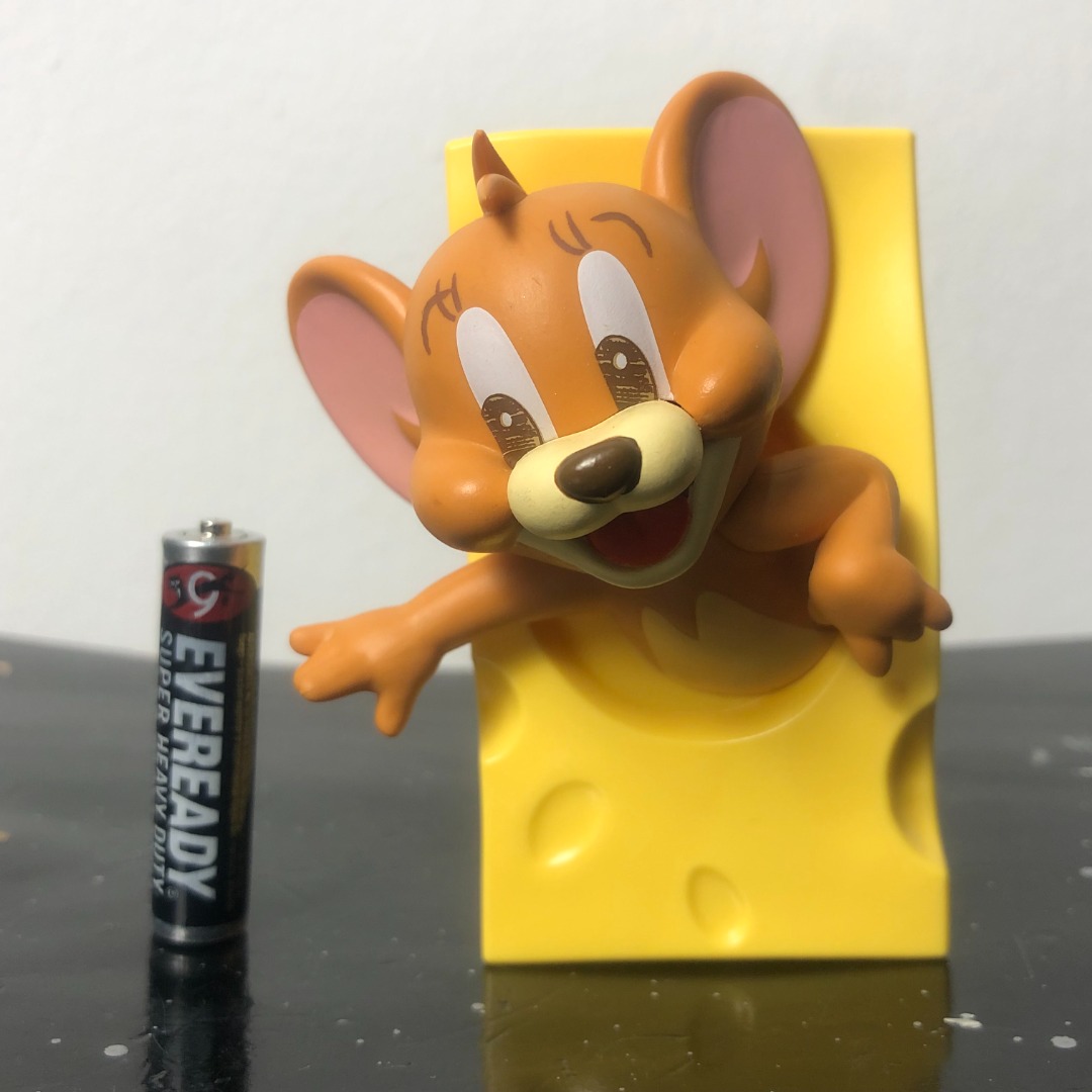 Bandai Namco BANPRESTO Tom & Jerry I Love Cheese Toy Figure, Hobbies ...