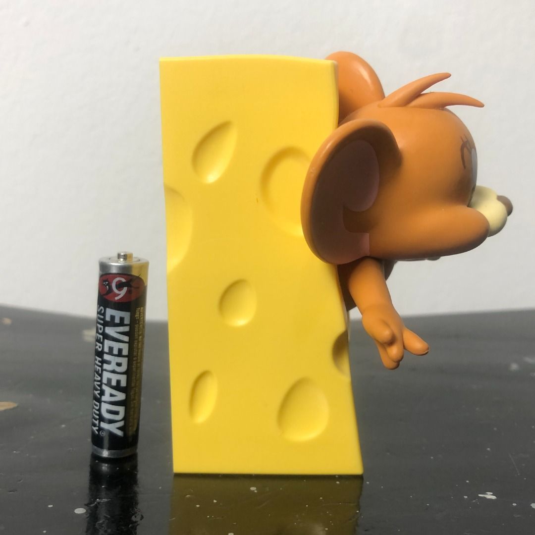Bandai Namco BANPRESTO Tom & Jerry I Love Cheese Toy Figure, Hobbies ...