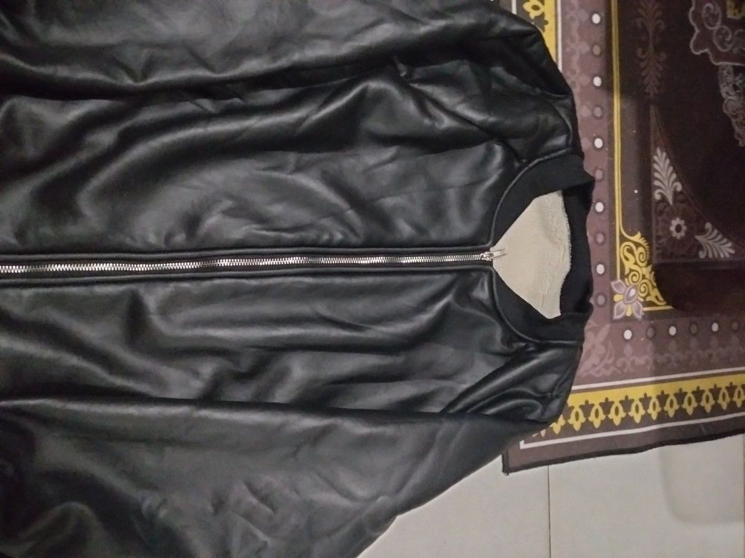 Black Leather Jacket, Men's Fashion, Coats, Jackets and Outerwear on Carousell