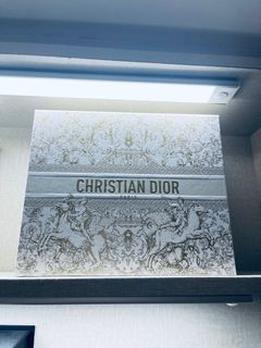 Gucci, Christian Dior, Van Cleef & Arpels Gift Packaging, Luxury ...