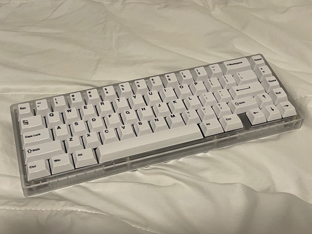 Custom Mechanical Keyboard - White, Computers & Tech, Parts ...