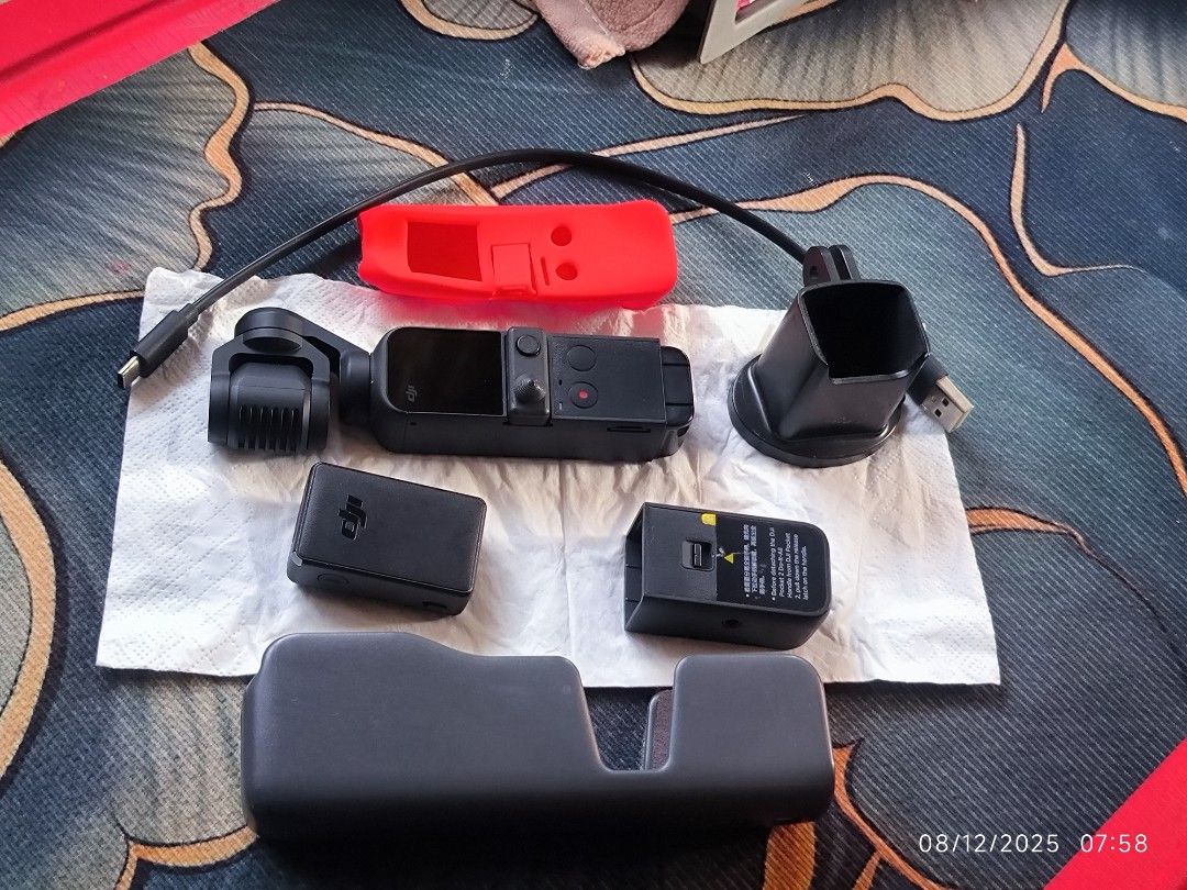 DJI Osmo Pocket 2 - Complete Kit, Photography, Cameras on Carousell
