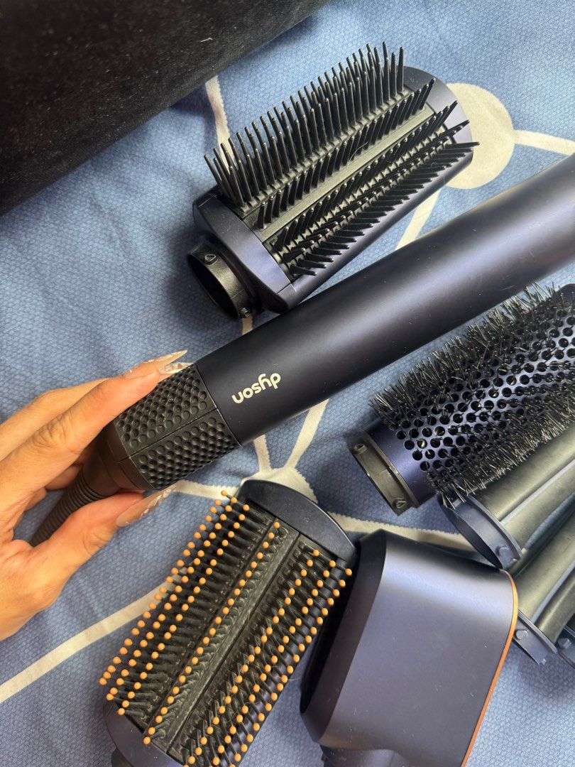 Dyson Airwrap Gen1, Beauty & Personal Care, Hair on Carousell