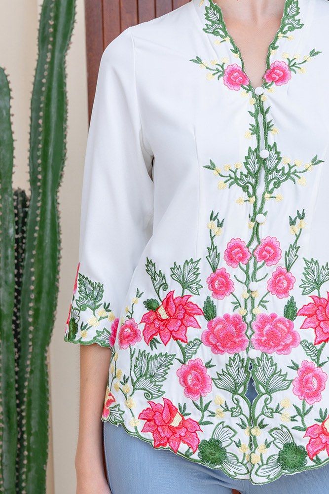 Every Nyonya's Dream Kebaya (White), Women's Fashion, Tops, Blouses on ...