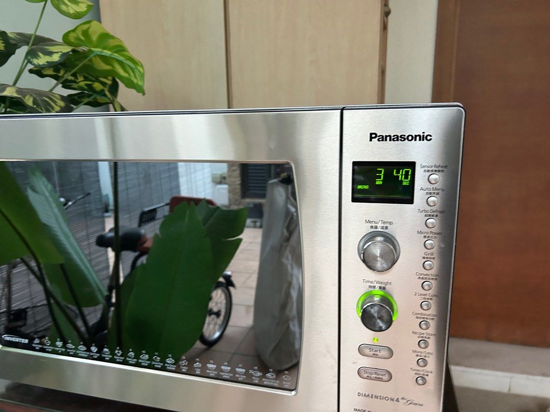 Excellent condition- Rare Jumbo Panasonic 42L, NN-CD997s Inverter ...