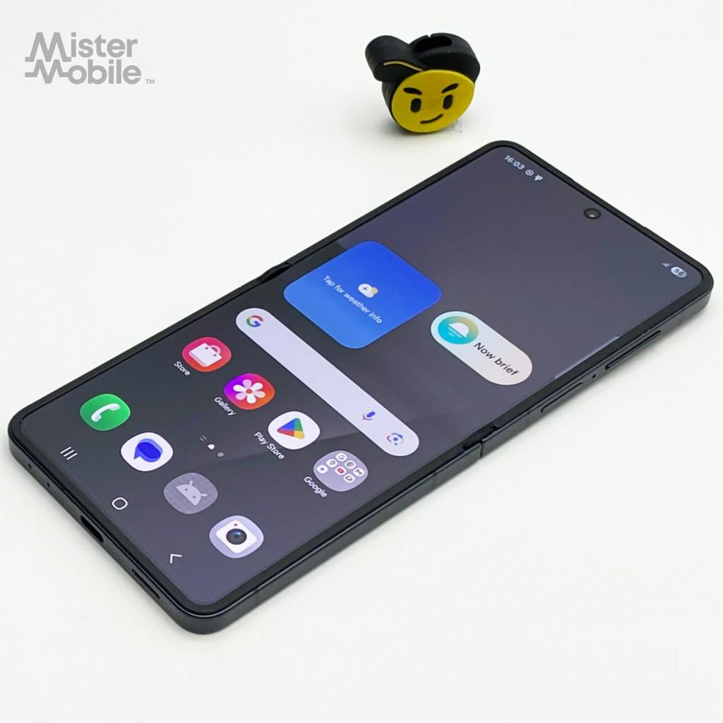 Galaxy Z Flip 7 FE 256GB Black, Mobile Phones & Gadgets, Mobile Phones ...