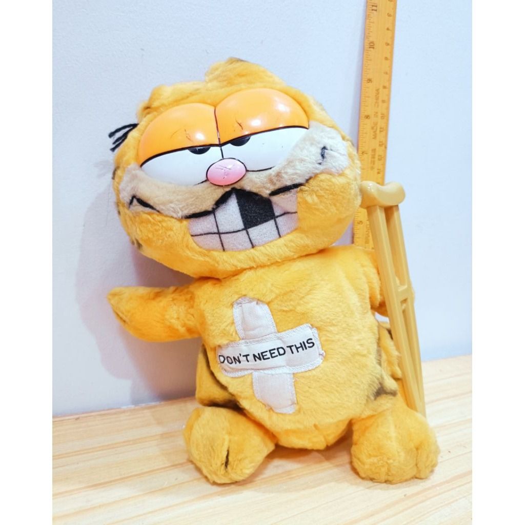 Garfield - Original Garfield, Hobbies & Toys, Toys & Games on Carousell