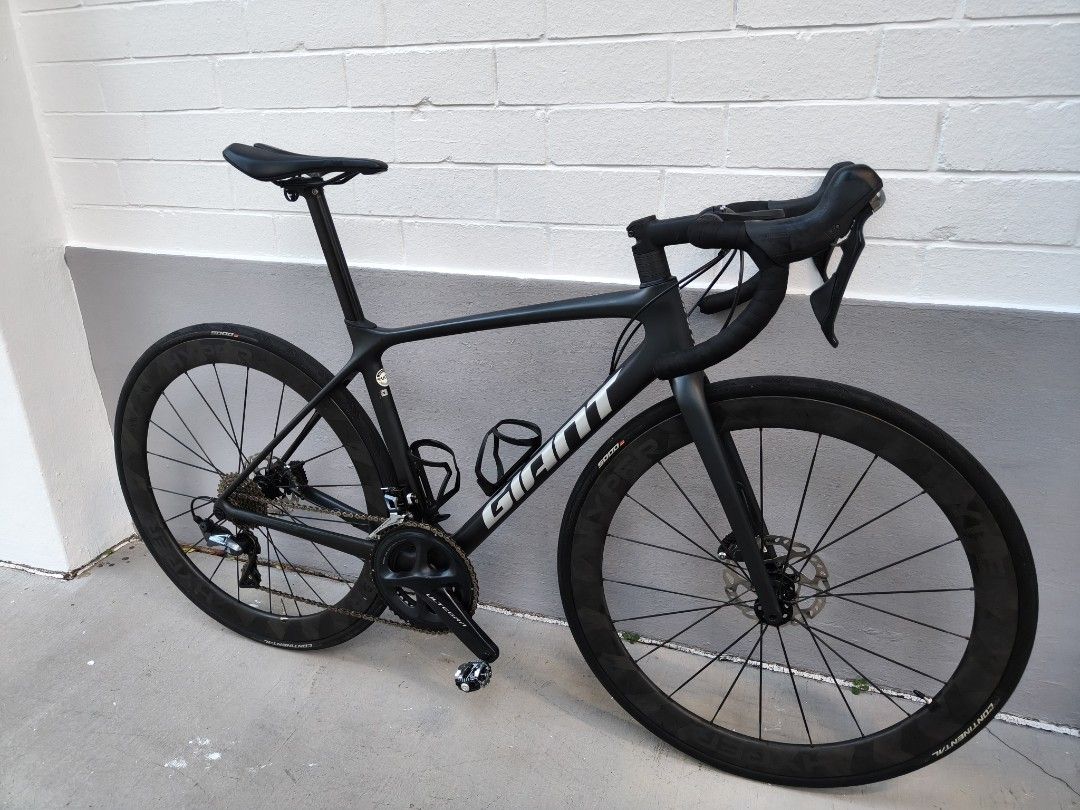 Giant TCR Advanced Pro 1 Disc Road Bike, Sports Equipment, Bicycles ...