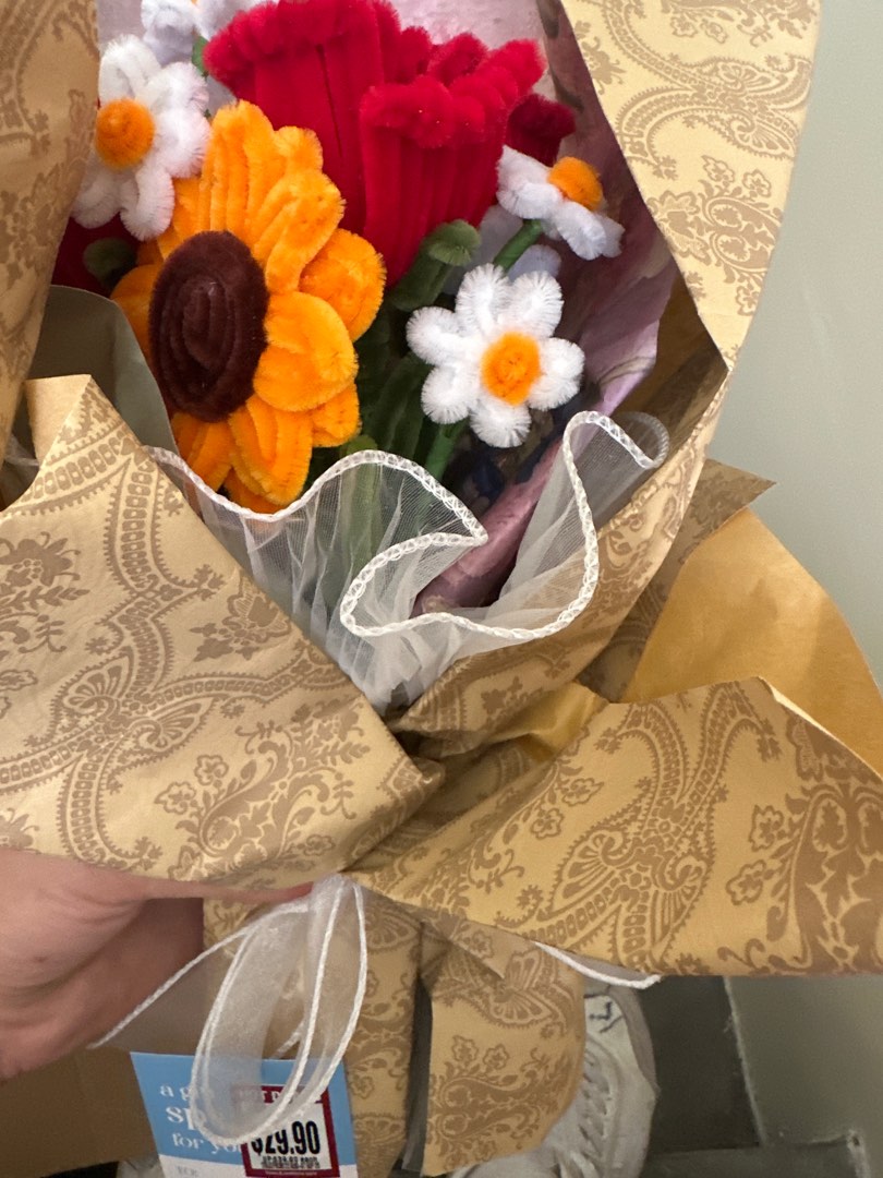 Handmade Pipe Cleaner Flower Bouquet, Hobbies & Toys, Flowers ...