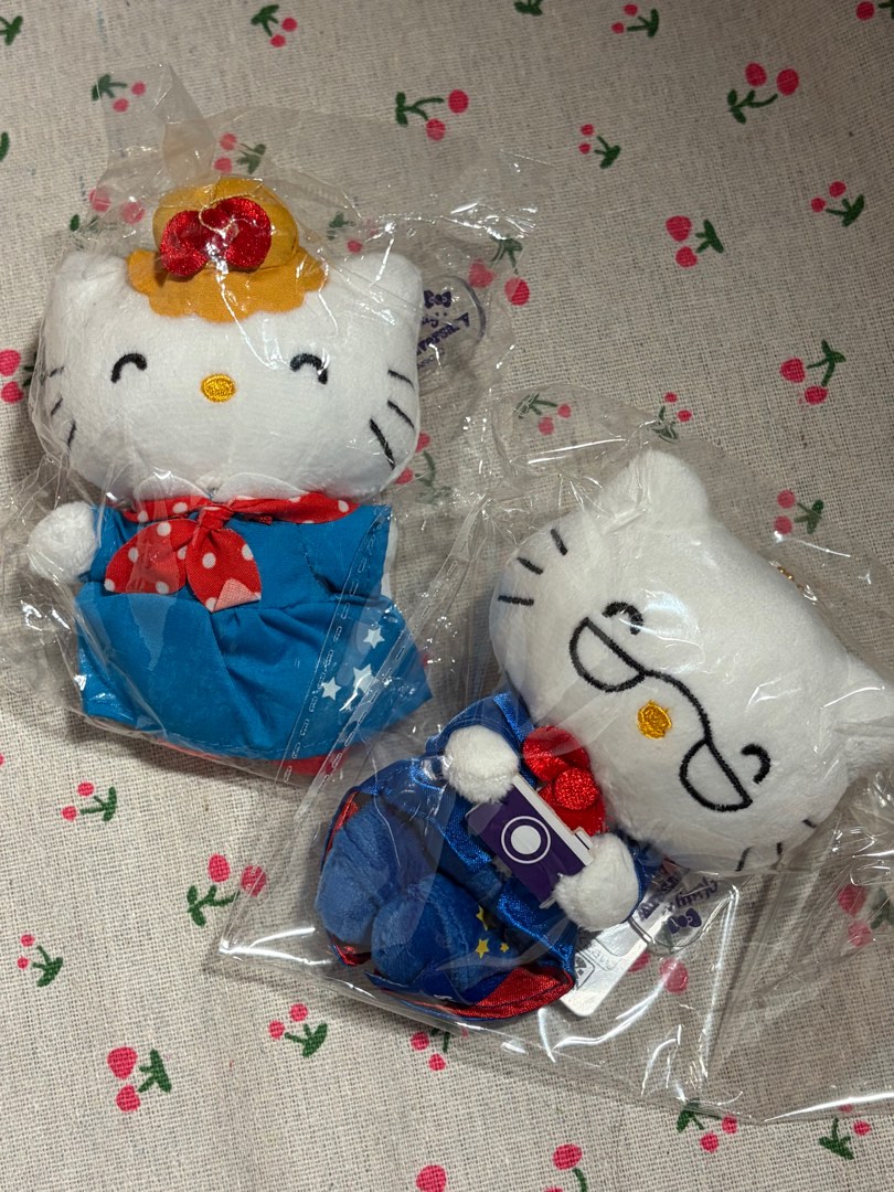 Hello Kitty Keychain Plush Toys - Grandpa and Grandma Kitty Set ...