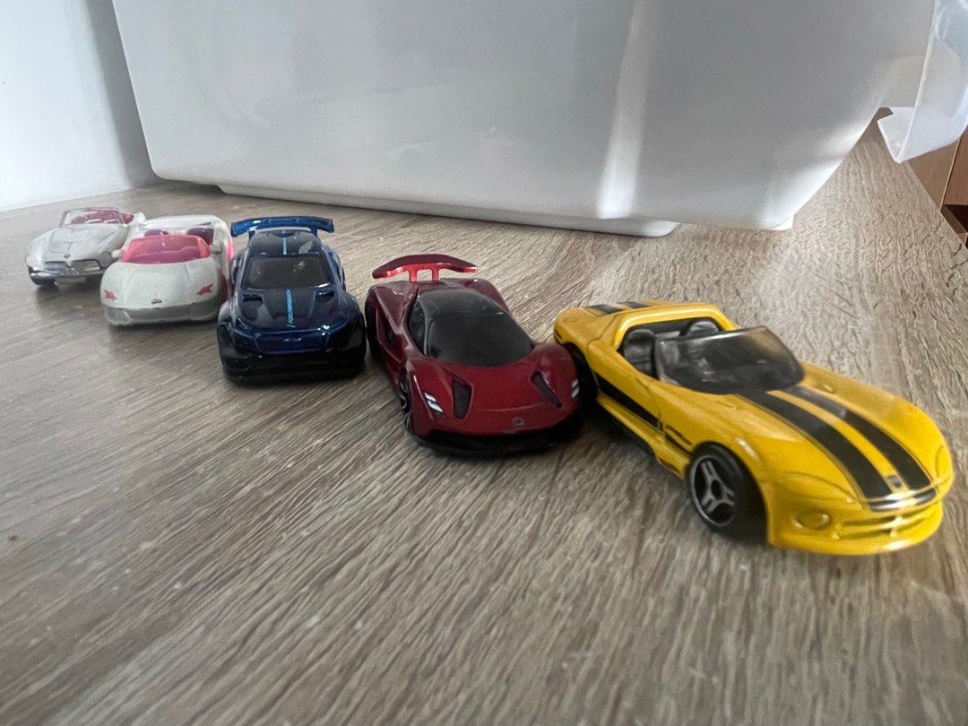 Hot Wheels Toy Cars - Assorted Models, Hobbies & Toys, Toys & Games on ...