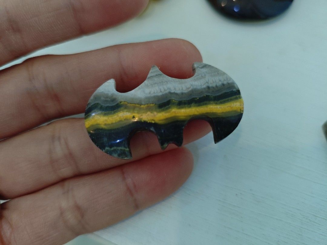 Indonesia Palm crystal stone, Women's Fashion, Jewelry & Organisers ...