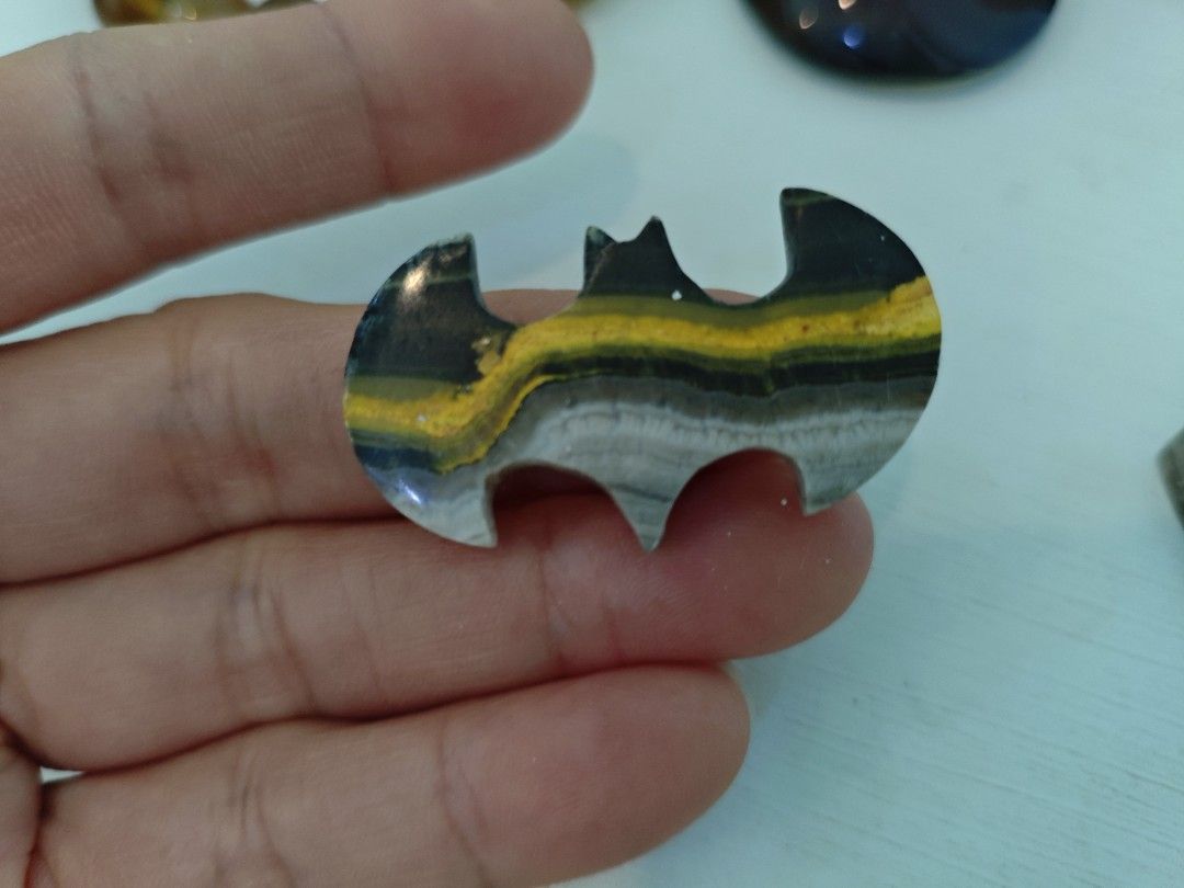 Indonesia Palm crystal stone, Women's Fashion, Jewelry & Organisers ...