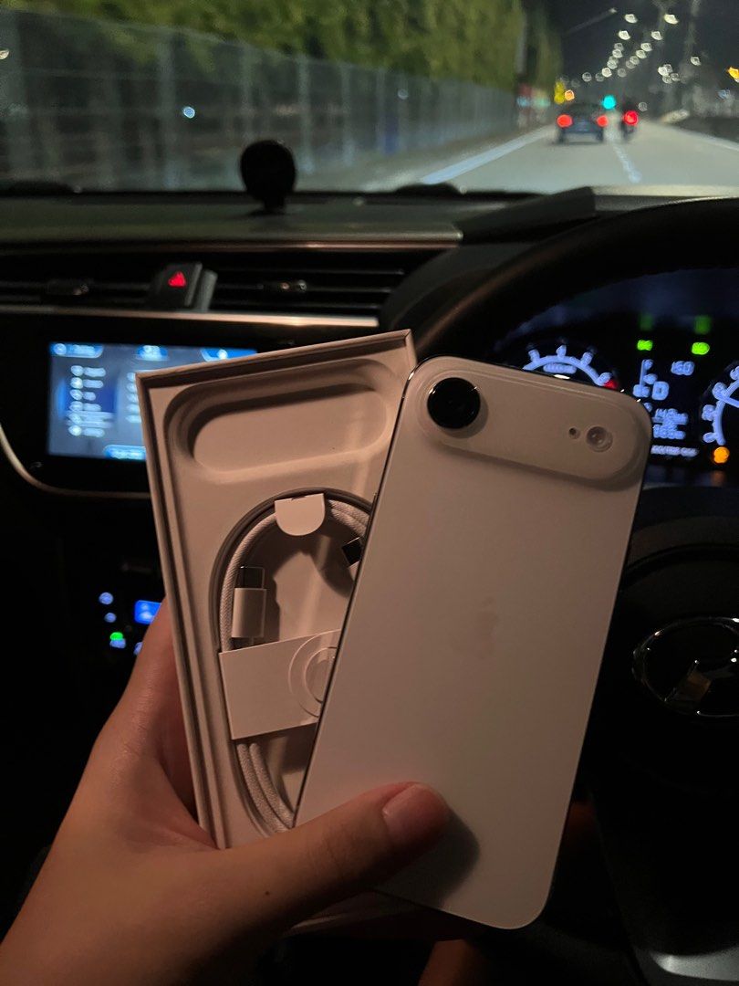 iPhone Air Cloud White 256GB, Mobile Phones & Gadgets, Mobile Phones ...