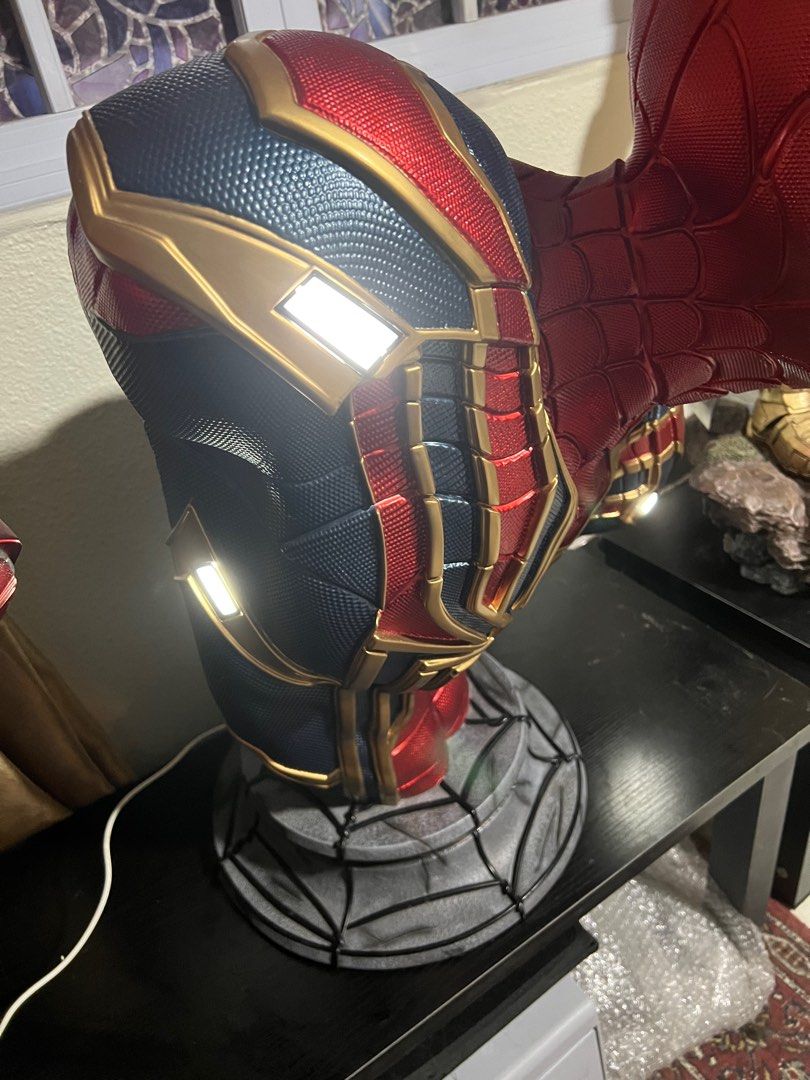 1:1 scale Iron Spider Bust Statue with LED Lights non sideshow hot toys ...