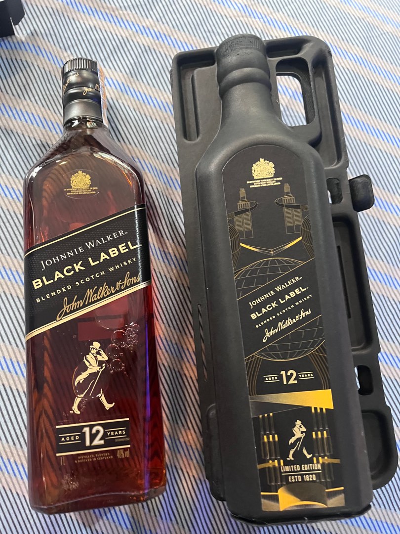 Johnnie Walker Black Label 12 Years Limited Edition, Food & Drinks ...