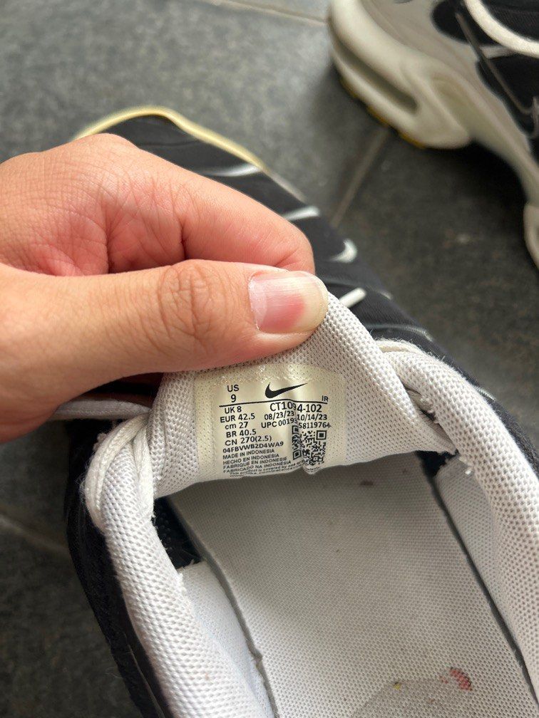 Jordans, Vapour max and Crocs, Men's Fashion, Footwear, Sneakers on ...