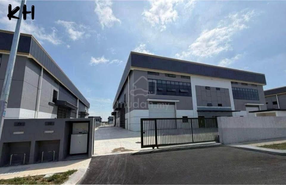Kapar KIIP Brand New 1.5 STOREY Semi D CCC Warehouse 400Amp For Rent ...