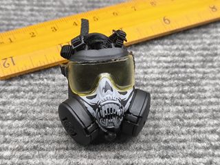 KING'S TOYS KT 8009 World Doomsday 2023 Zombie Hunter - Gas Mask ...