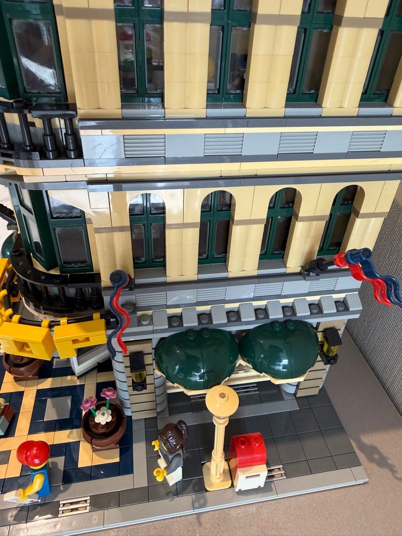 LEGO 10211 Grand Emporium Modular Building Set, Hobbies & Toys, Toys ...
