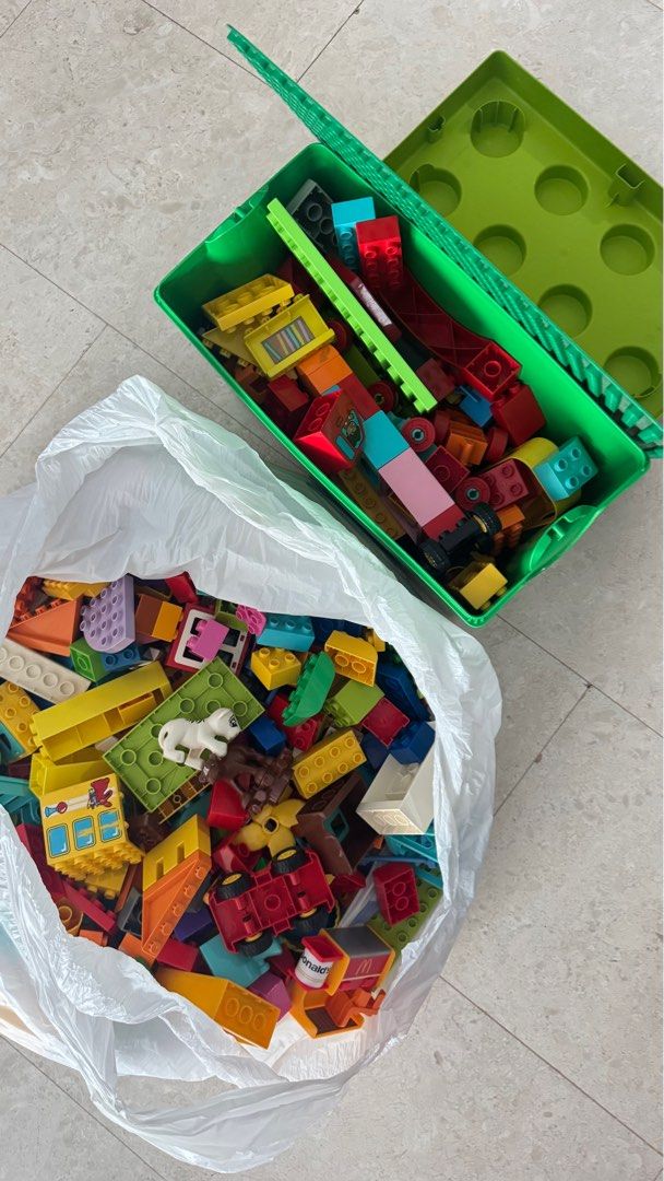 LEGO Duplo Blocks Set with Storage Box, Hobbies & Toys, Toys & Games on ...