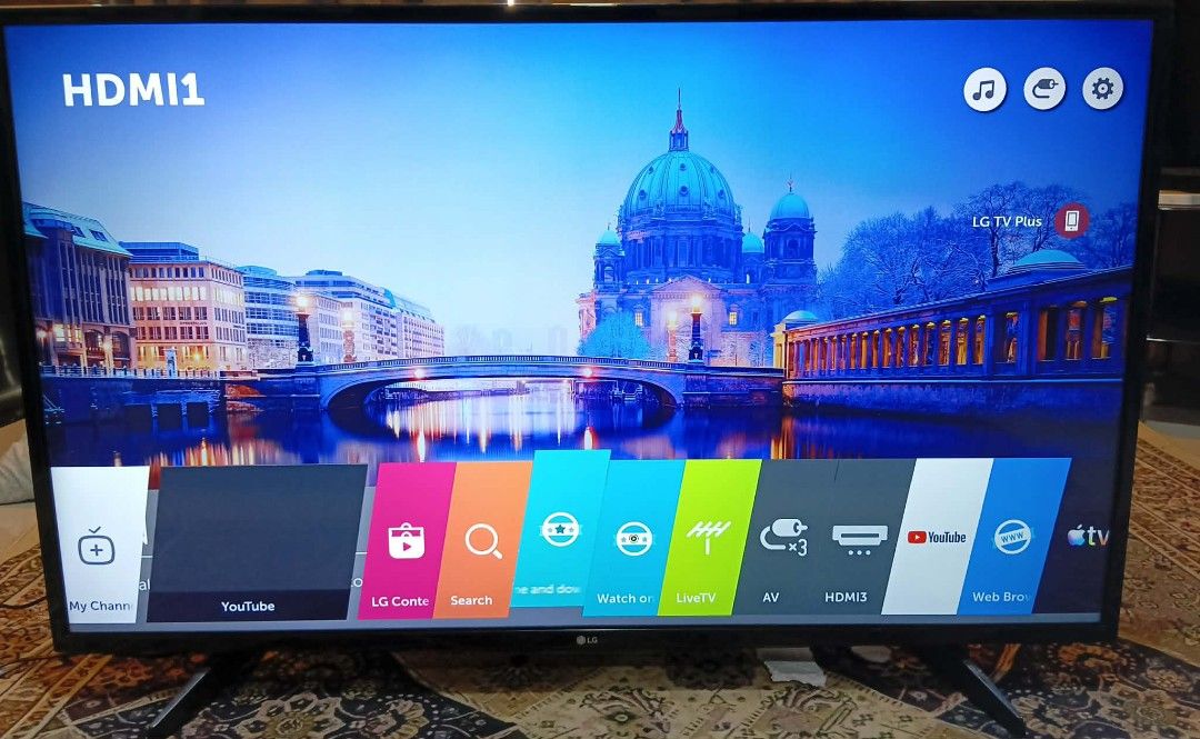 LG smart tv 49 inci 4k UHD HDR, TV & Home Appliances, TV ...